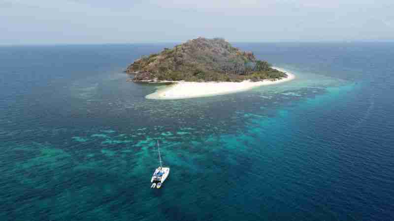 Yacht For Rent Coron | Boat rental in Palawan | The Luxe Guide