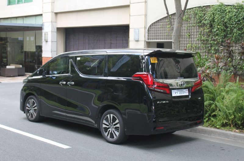 Luxury Car Rental Manila - The Luxe Guide