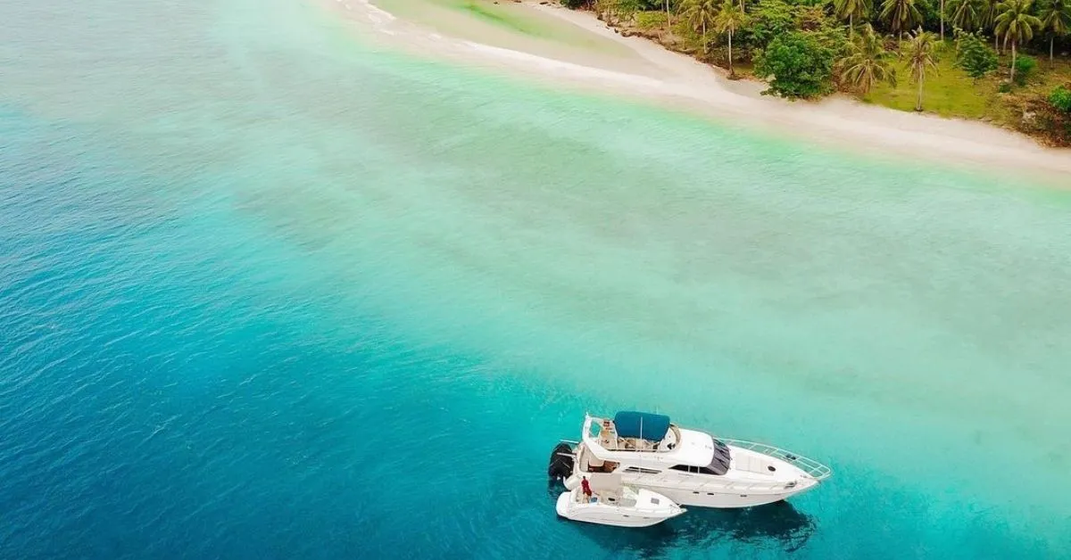 Princess Flybridge 67 - The Luxe Guide