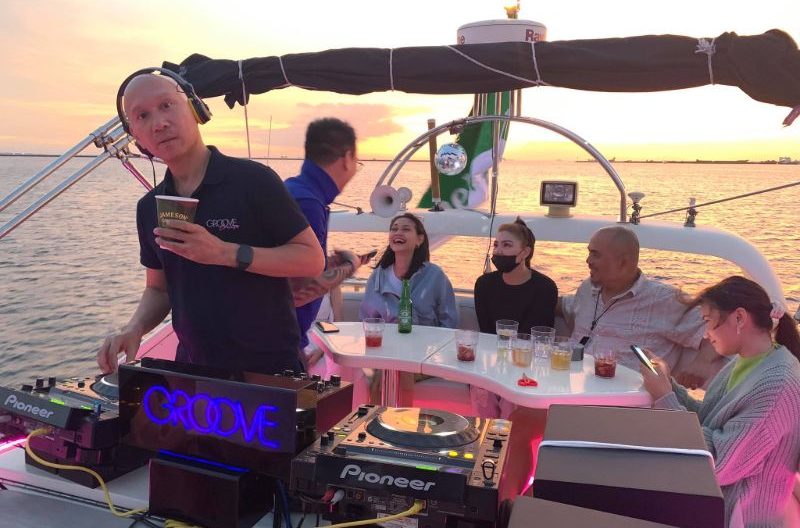 Manila Party Yacht for 25 pax - The Luxe Guide