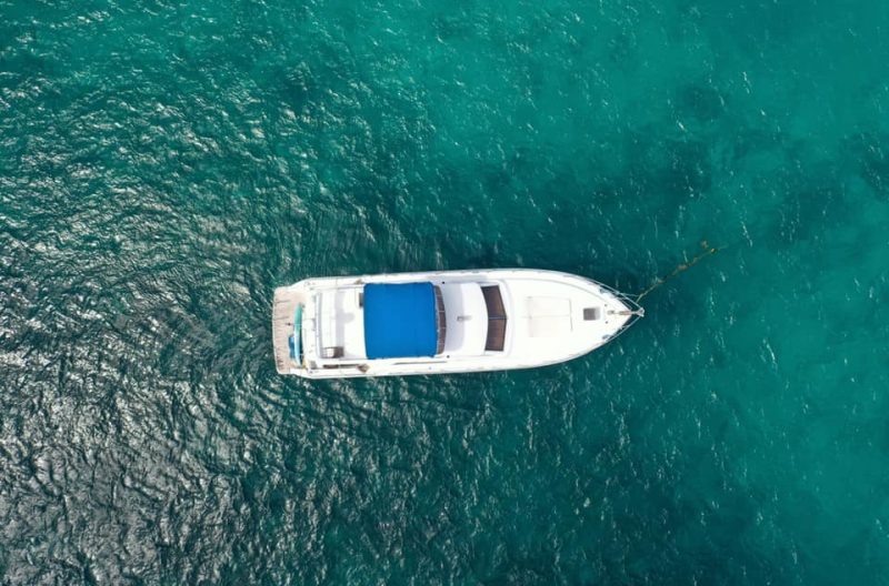 Yachts For Rent Boracay | Paraw Rental | Yacht Tours |The Luxe Guide