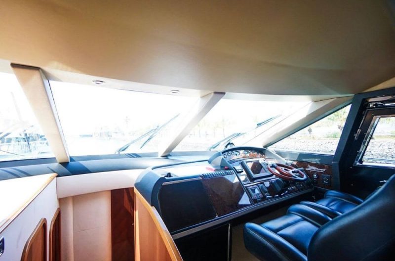 Princess Flybridge 85 - The Luxe Guide