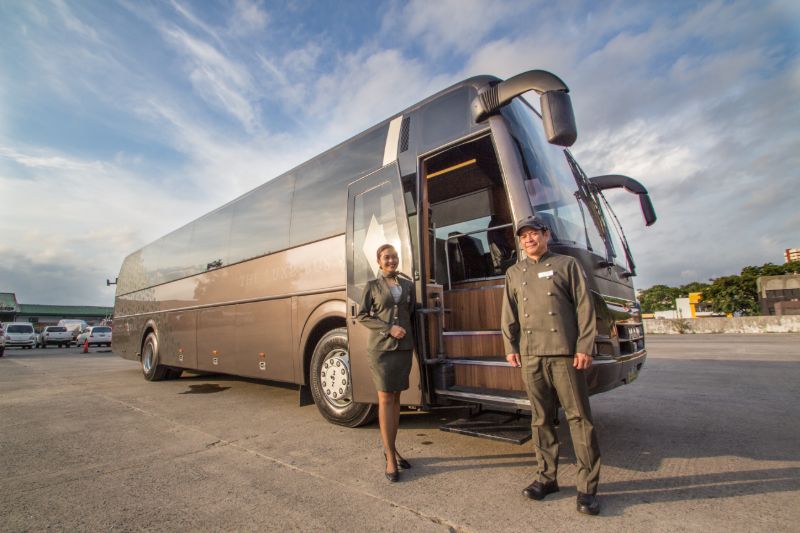Luxury Bus - The Luxe Guide