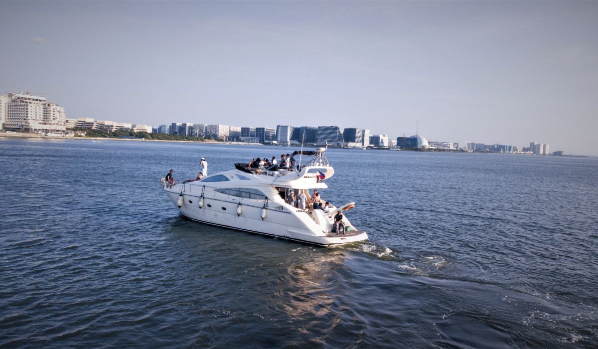 Luxury Yacht Cruise Manila for 15 - The Luxe Guide
