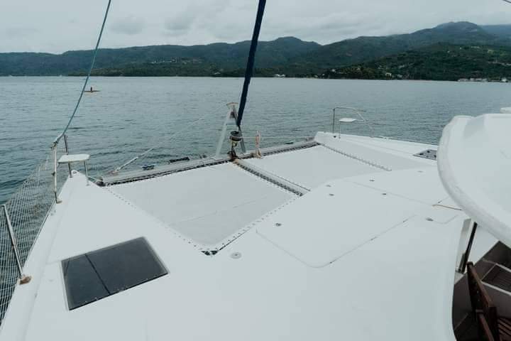 12 Yachts & boats for Rent Puerto Galera Mindoro | The Luxe Guide