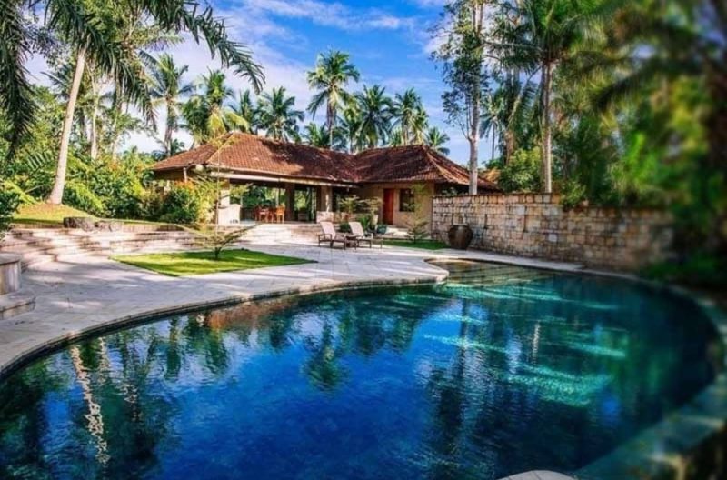 Helicopter for rent in Manila | Helicopter Charter Manila | The Luxe Guide