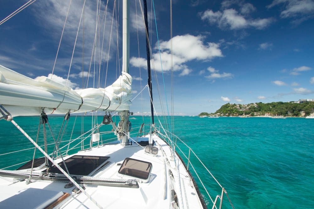 Catalina Morgan 50 - The Luxe Guide