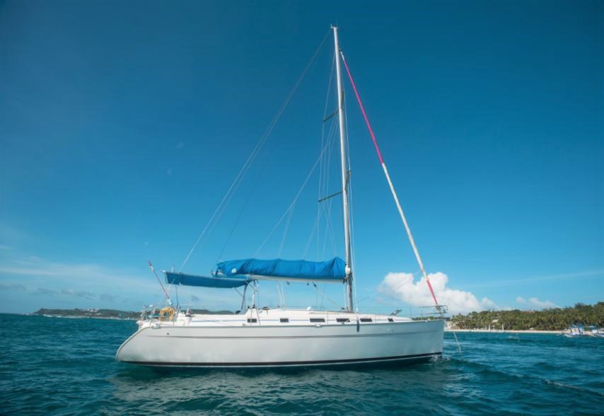 Beneteau 43 ft yacht - Nasugbu - The Luxe Guide
