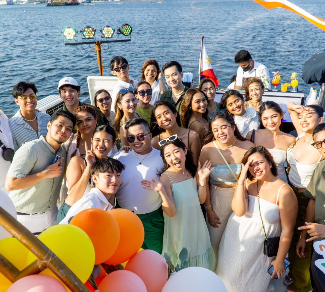 Manila Party Yacht for 25 pax - The Luxe Guide