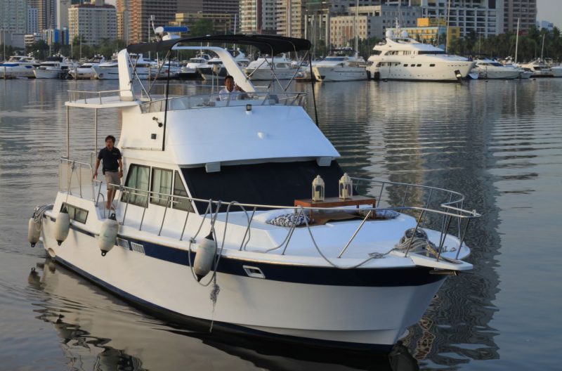 Top 10 Yachts for rent in Manila | Boats Rental | Sunset Cruise The ...