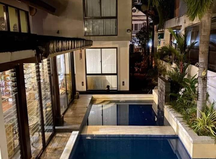 Forbes Park - The Luxe Guide