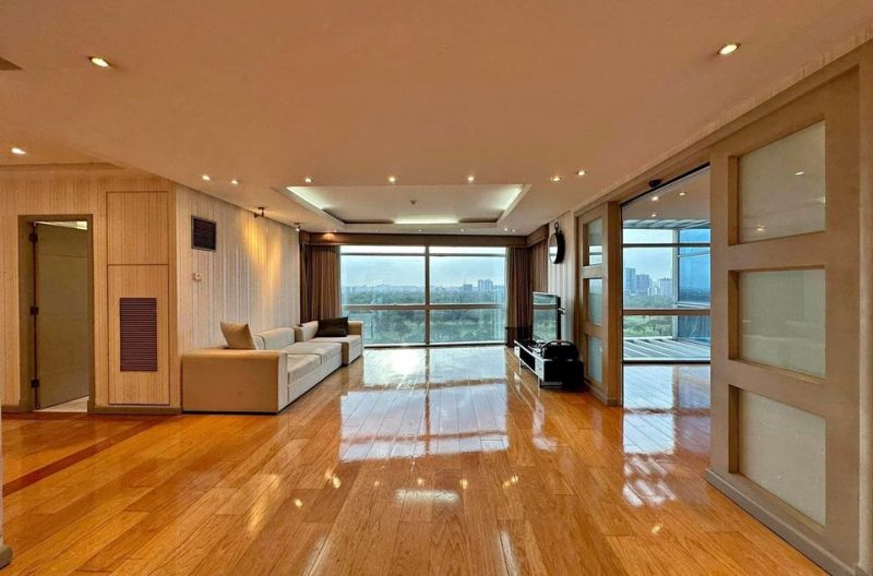 Forbes Park - The Luxe Guide
