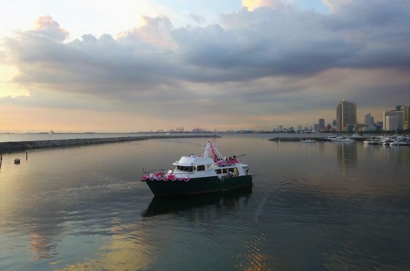 Top 10 Yachts for rent in Manila | Boats Rental | Sunset Cruise The ...