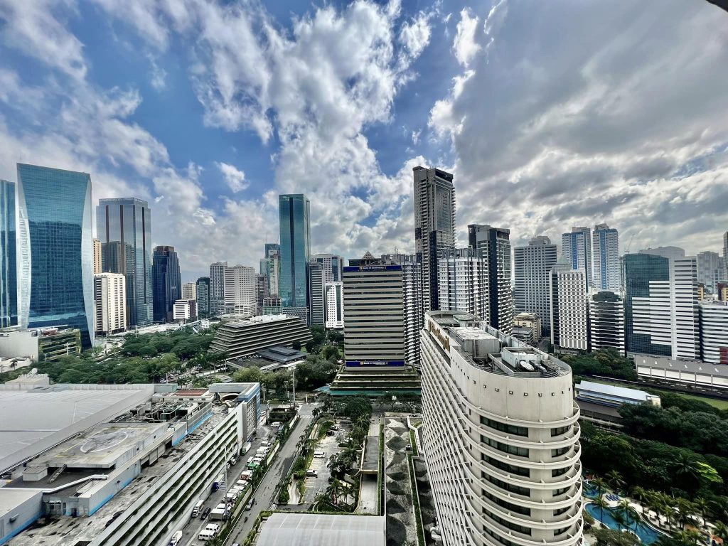 One Shangri-La Place 1 Bedroom - The Luxe Guide
