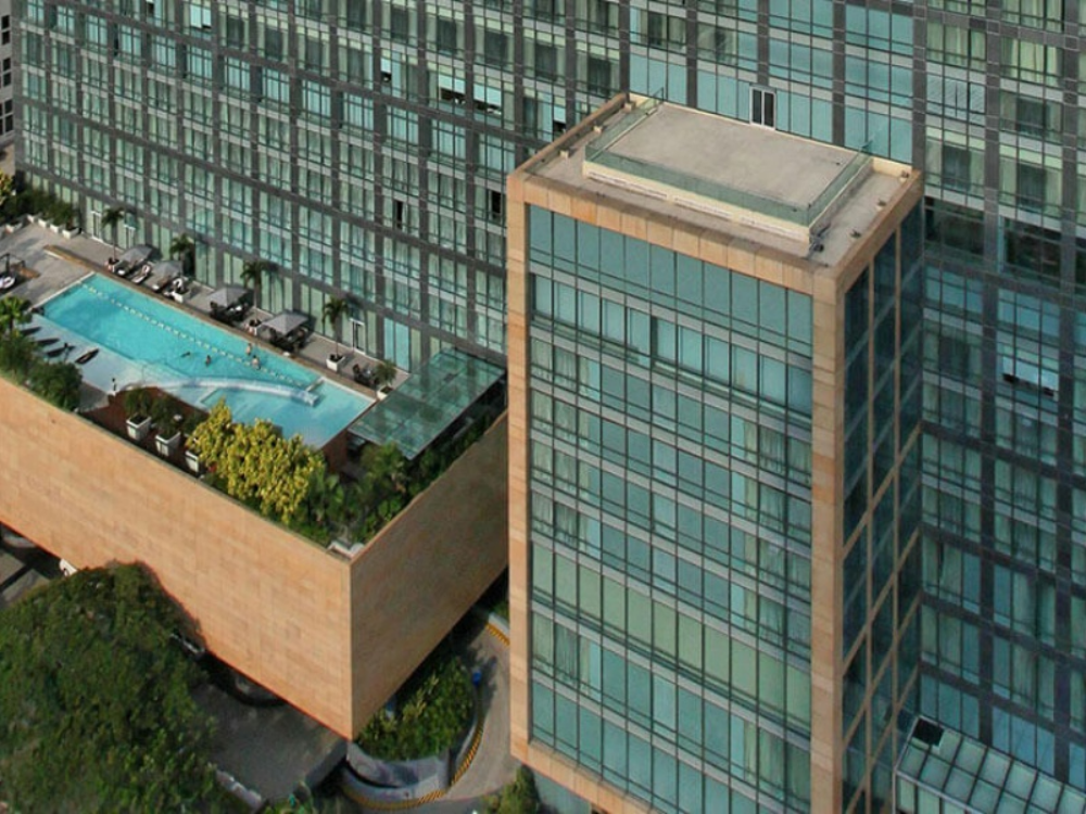 Raffles Makati - The Luxe Guide