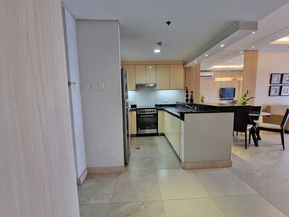1 Bedroom unit in Infinity Tower Makati - The Luxe Guide