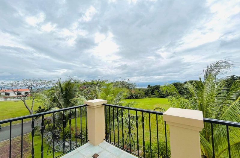 Private Resort Calamba - The Luxe Guide