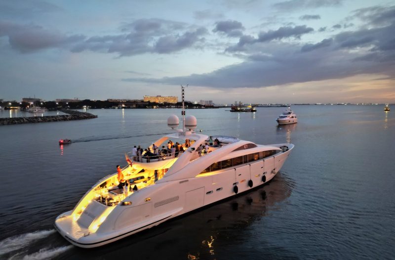 Manila Party Yacht 70 ft - The Luxe Guide